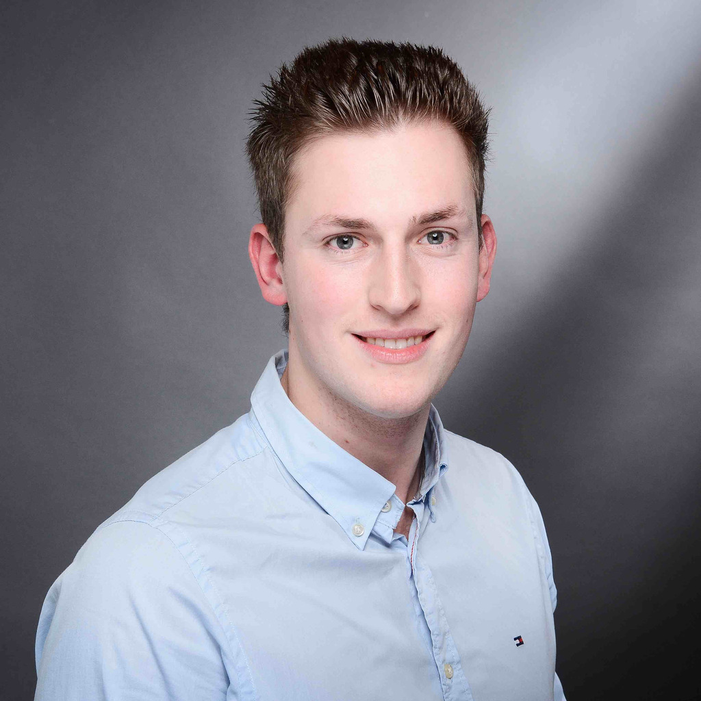 Kevin Schneider's Instagram, Twitter & Facebook on IDCrawl