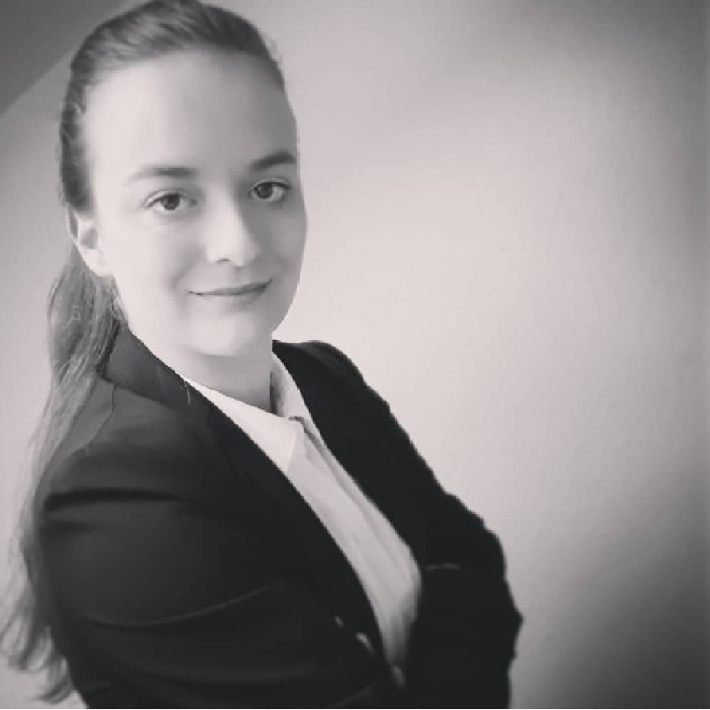 Hillmann aus Bremen in der Personensuche von Das Telefonbuch