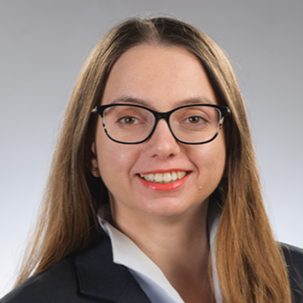 Iris Roth's Instagram, Twitter & Facebook on IDCrawl