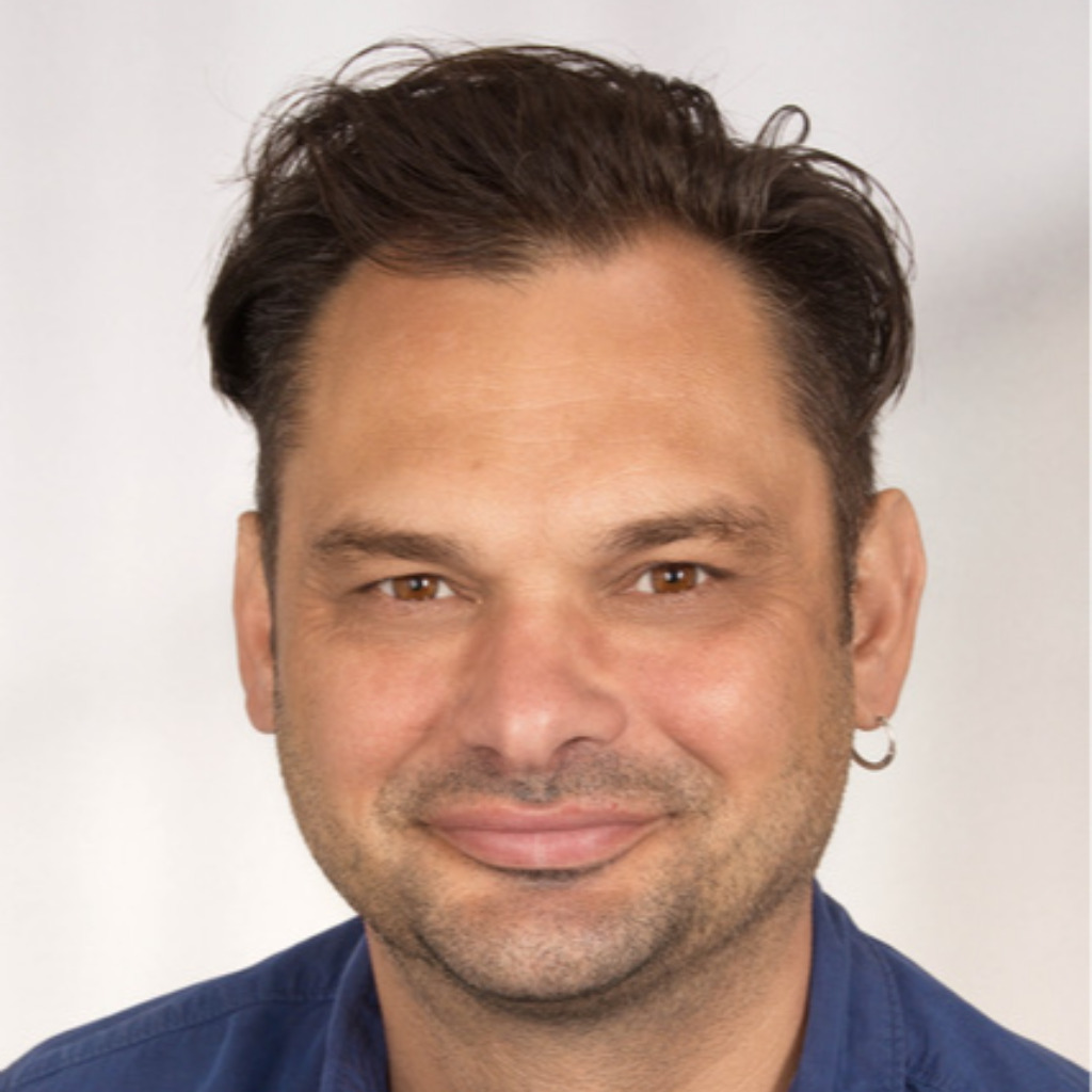 Frank Zintner - Journalist, Autor, Regisseur - Die Filmemacher | XING