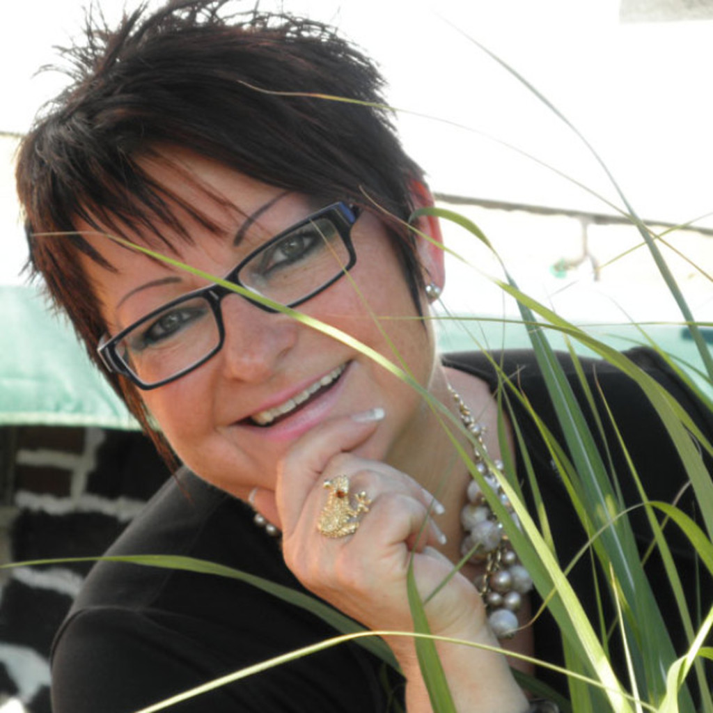 Birgit Beate Weiss - Style Coach - PIPPA & JEAN | XING