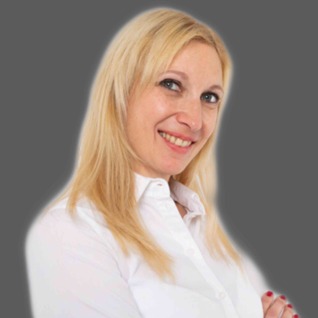 Michaela Riedel: Ausbildung und Berufserfahrung | XING