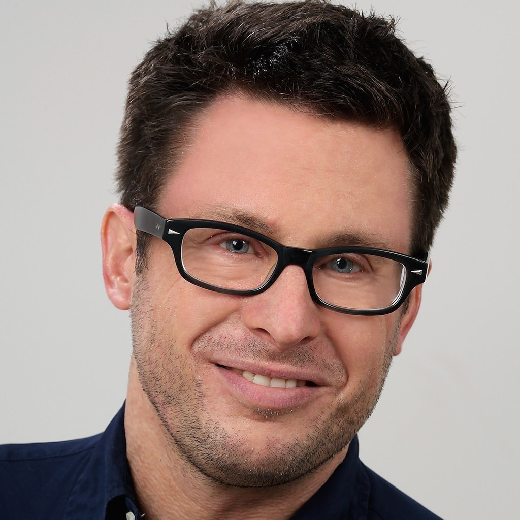 Adrian Head - Pädagogische Fachkraft - Kinderschutz München | XING