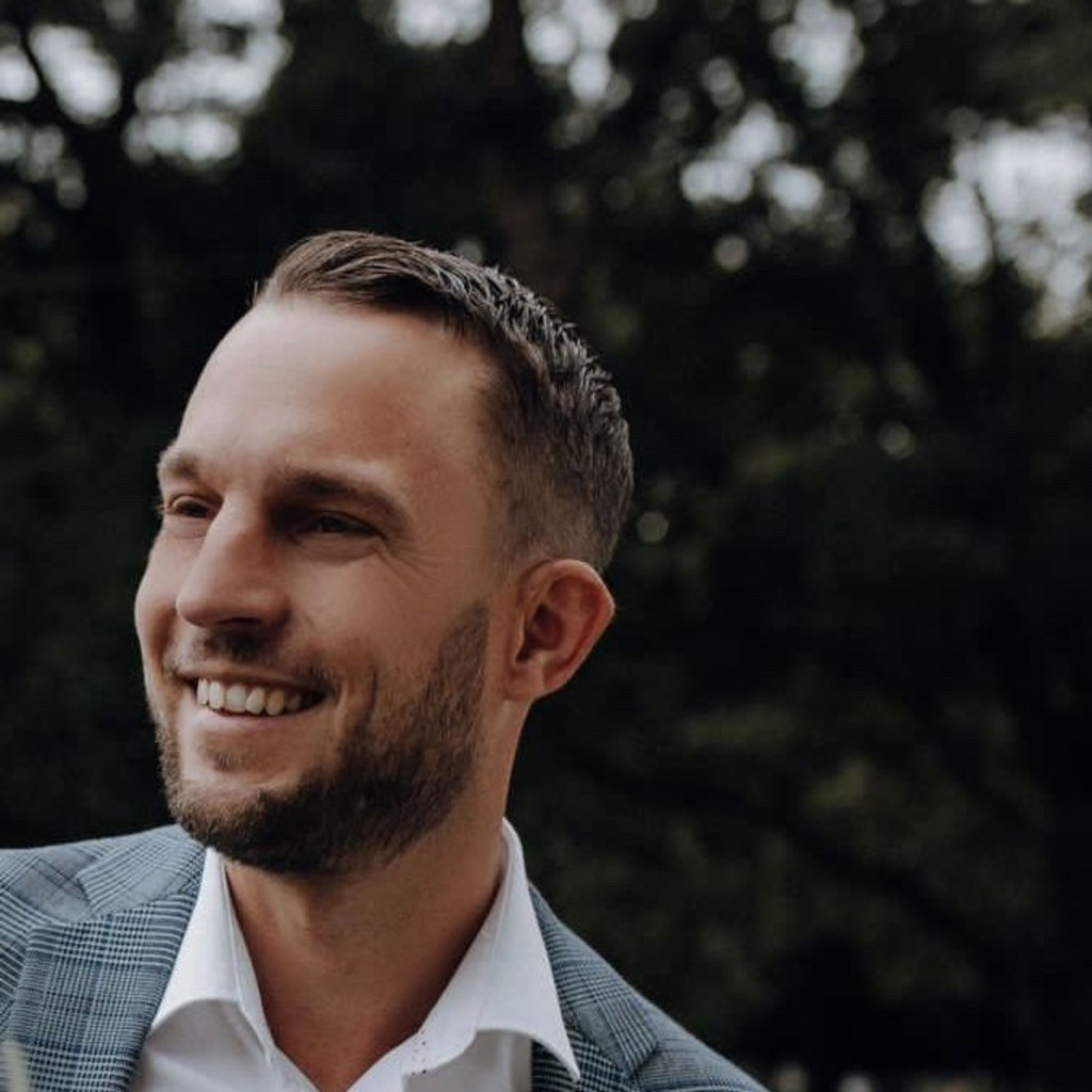 Fabian Feykes - Leiter Transportnetzwerk FOR Freight - Fiege Logistik ...