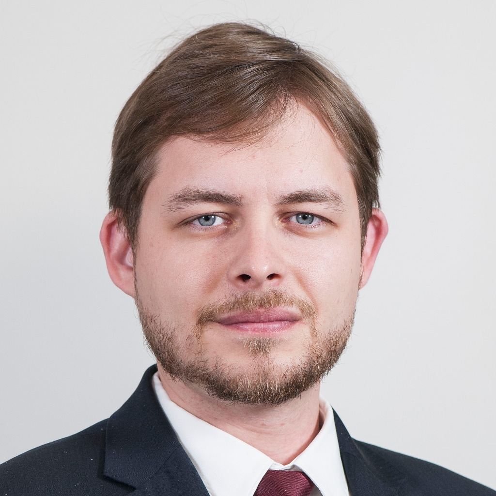 Dr. Peter Benkő - Senior Consultant Business Intelligence & Innovation ...