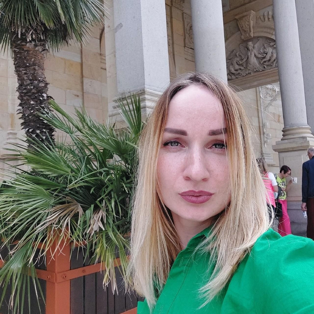 Elena Kovalenko - Voherig - Med-Servise | XING