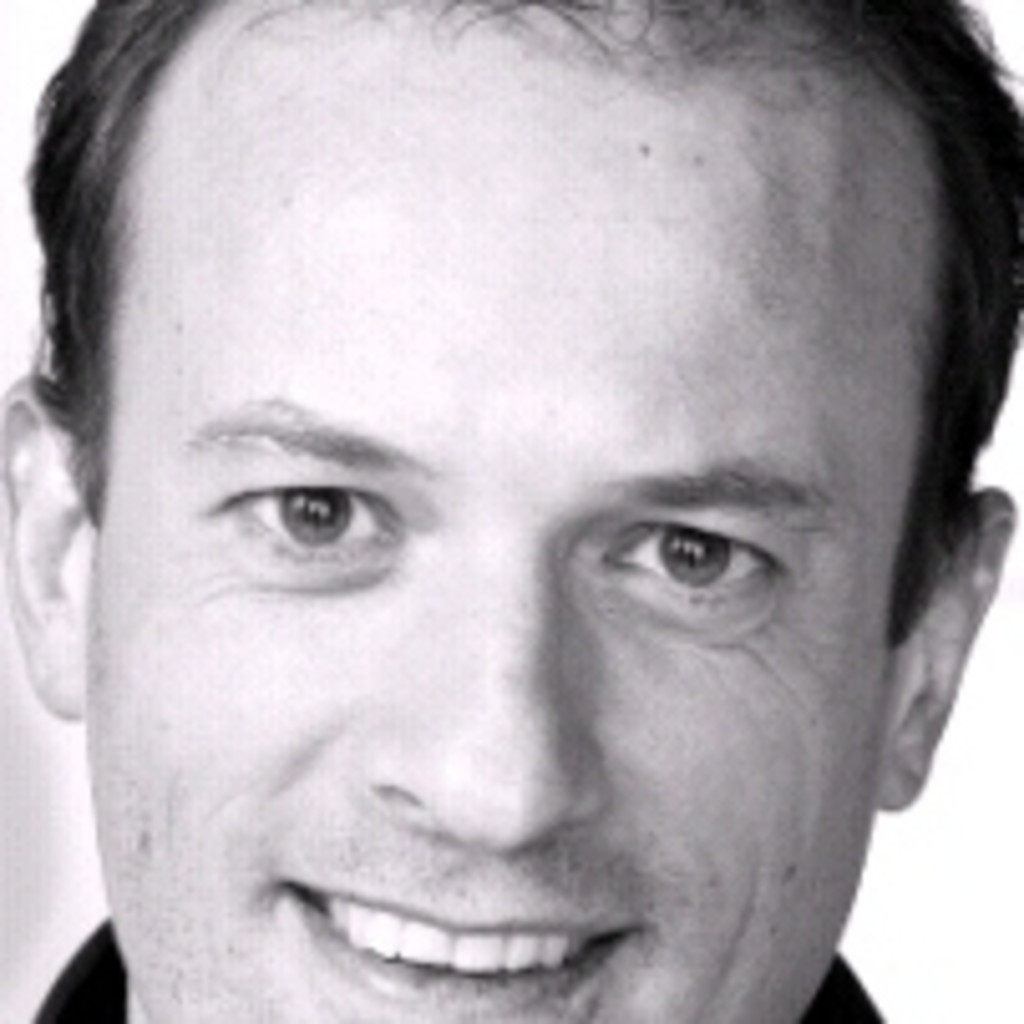 Philipp Uhlmann - Head Domestic Payment Solutions & Group Facilities ...