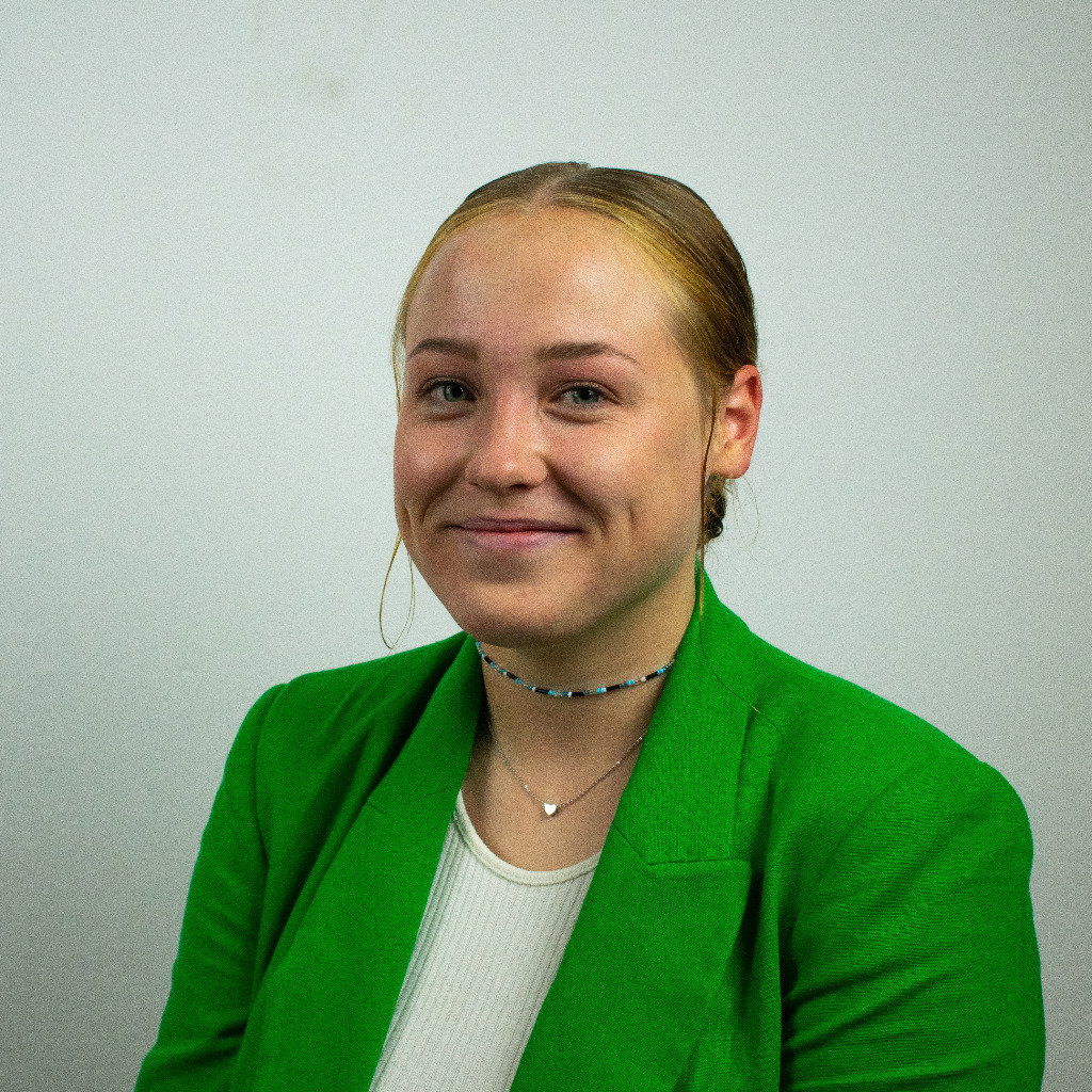 Lara Petermann - Duale Studentin - Graphix Düsseldorf GmbH | XING