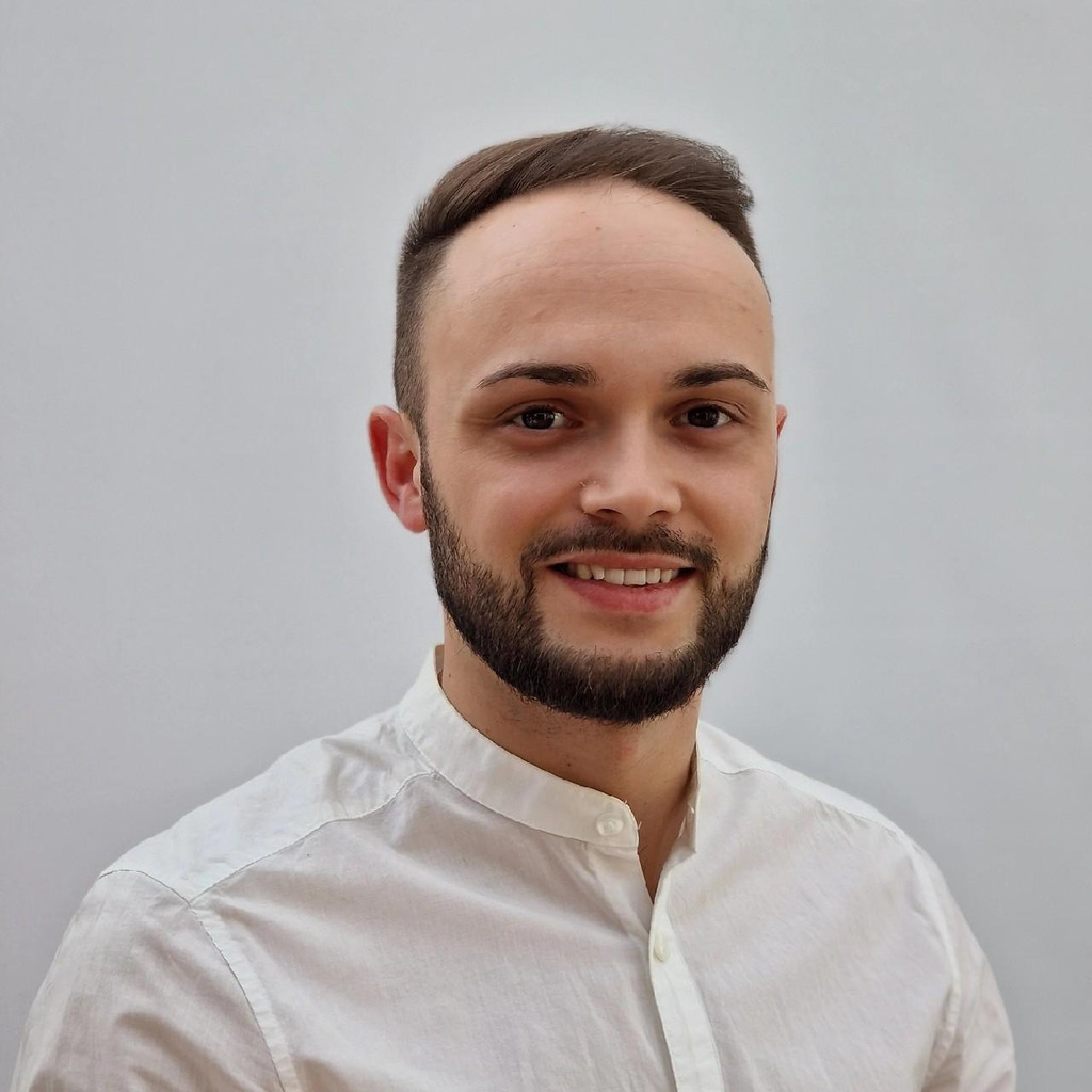 Rick Winkler - Werkzeugmechaniker - Mittlere Reife | XING