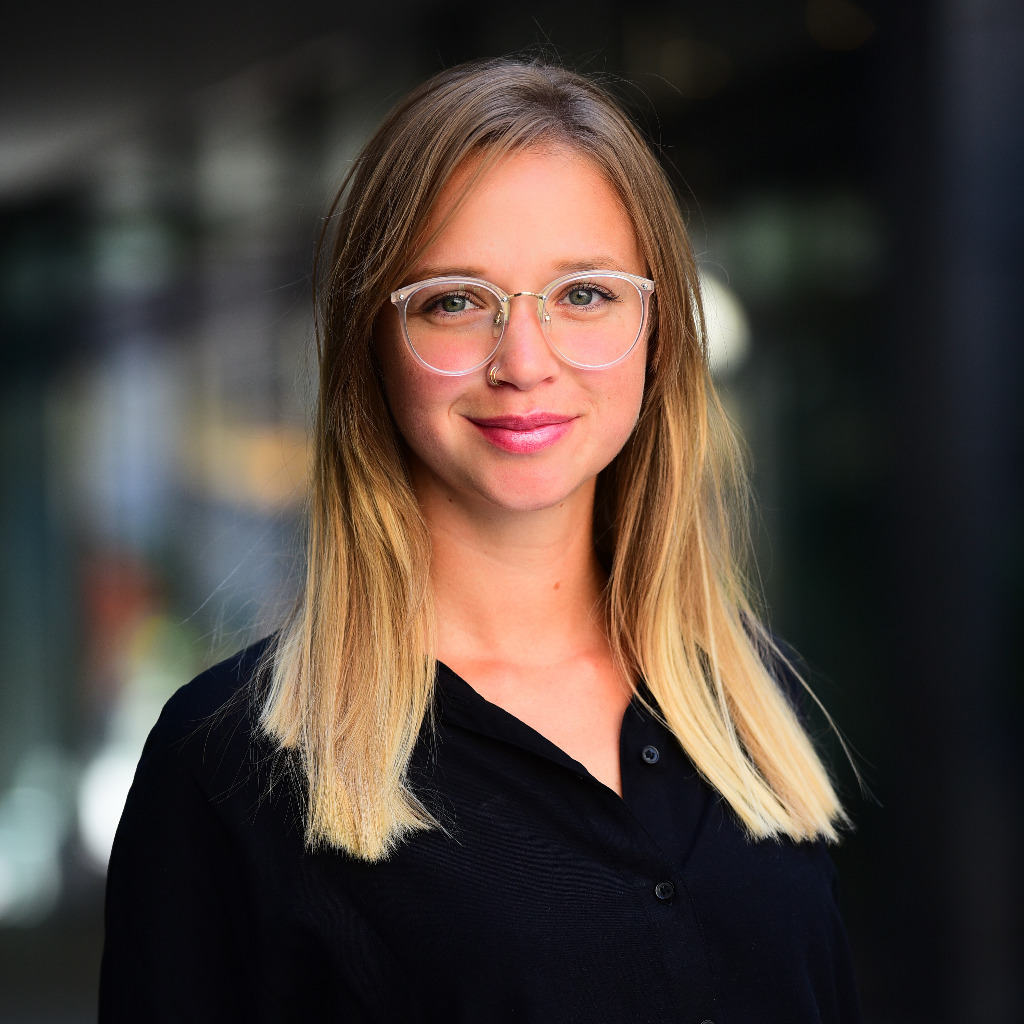 Johanna Elste - Specialist Raw Materials - Bell Flavors & Fragrances ...