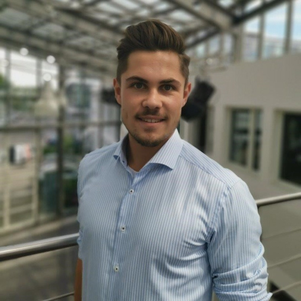 Stefan Nefzger - Manager / Head of Group Category Purchasing Non Metals ...