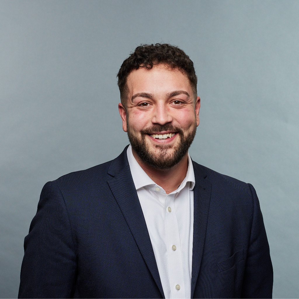 Alexander Marian - Berater Private Banking - Volksbank pur eG | XING