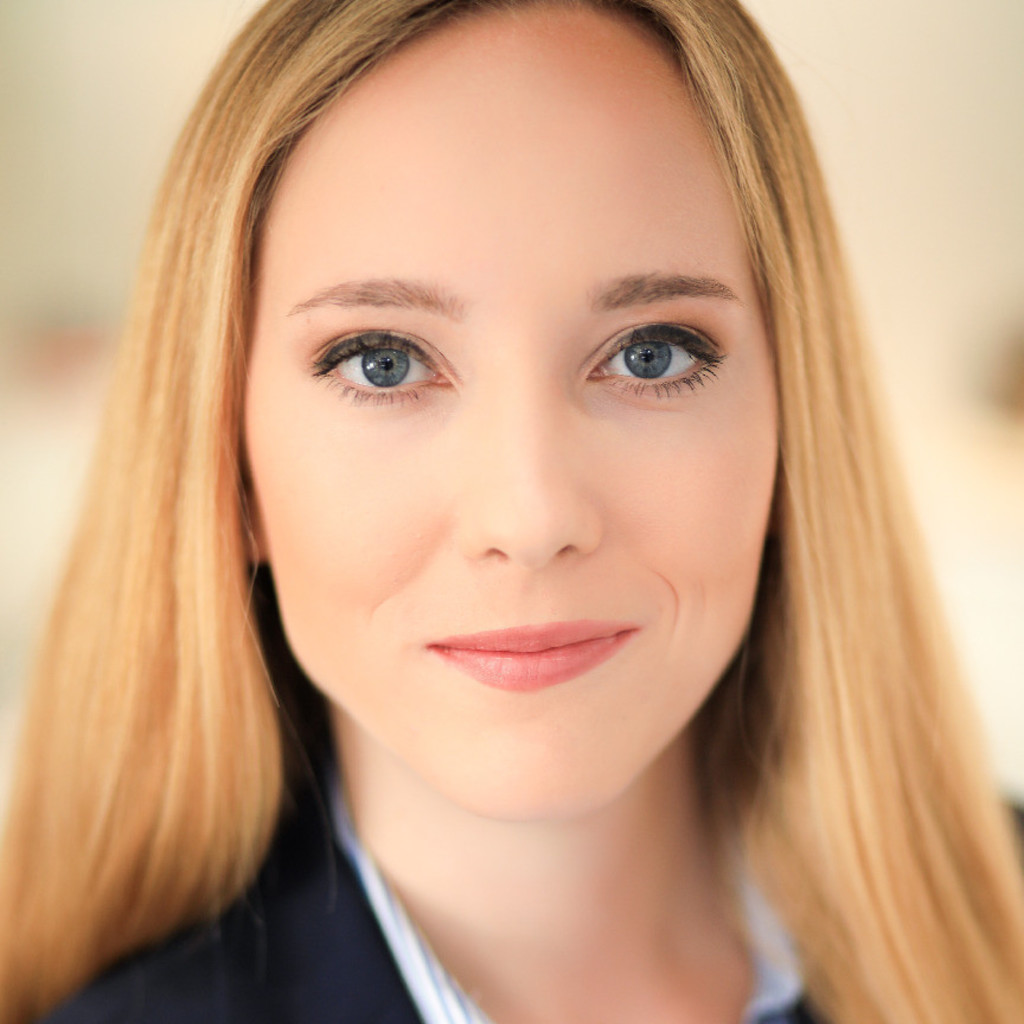 Elena Bremicker - Fachexperte Reporting & IT - SIEMENS | XING