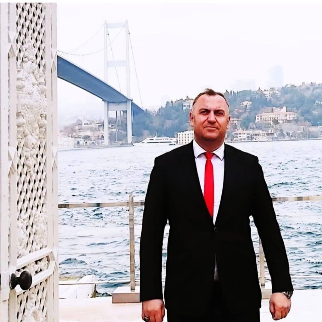 Murat Kul - Call Center Agent - Volkshochschule | XING