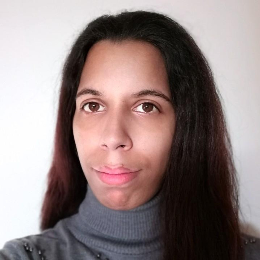 Jennifer Vazquez - Kauffrau im Einzelhandel - Kaufmännische Berufschule ...