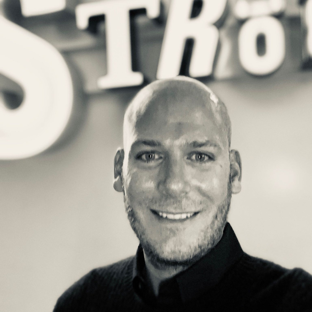 Robert Bornemann - Senior Manager Agency Sales - Ströer Media Solutions ...