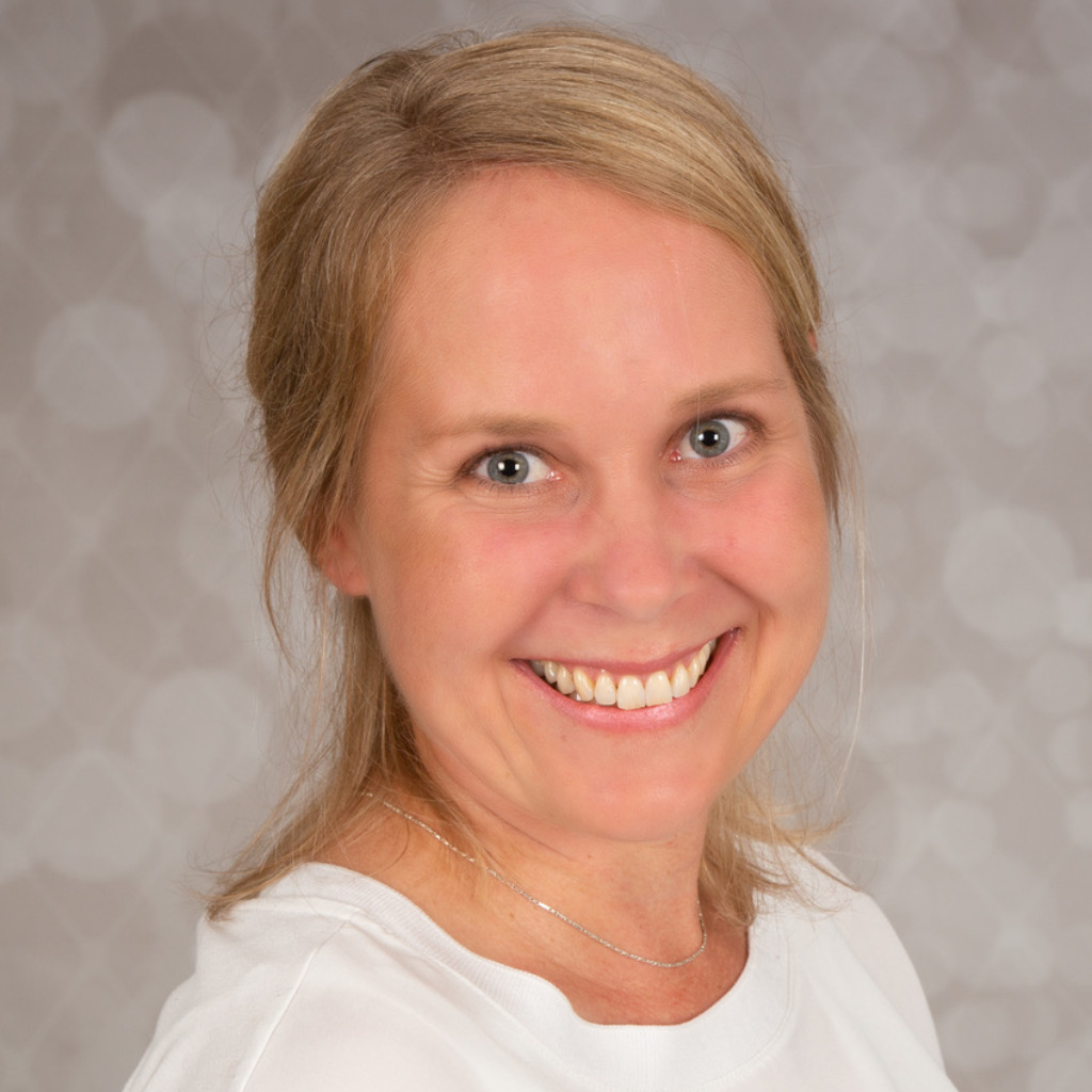 Dr. Annette Walter - Senior Projektleiterin für Optik/Elektronik - Carl ...