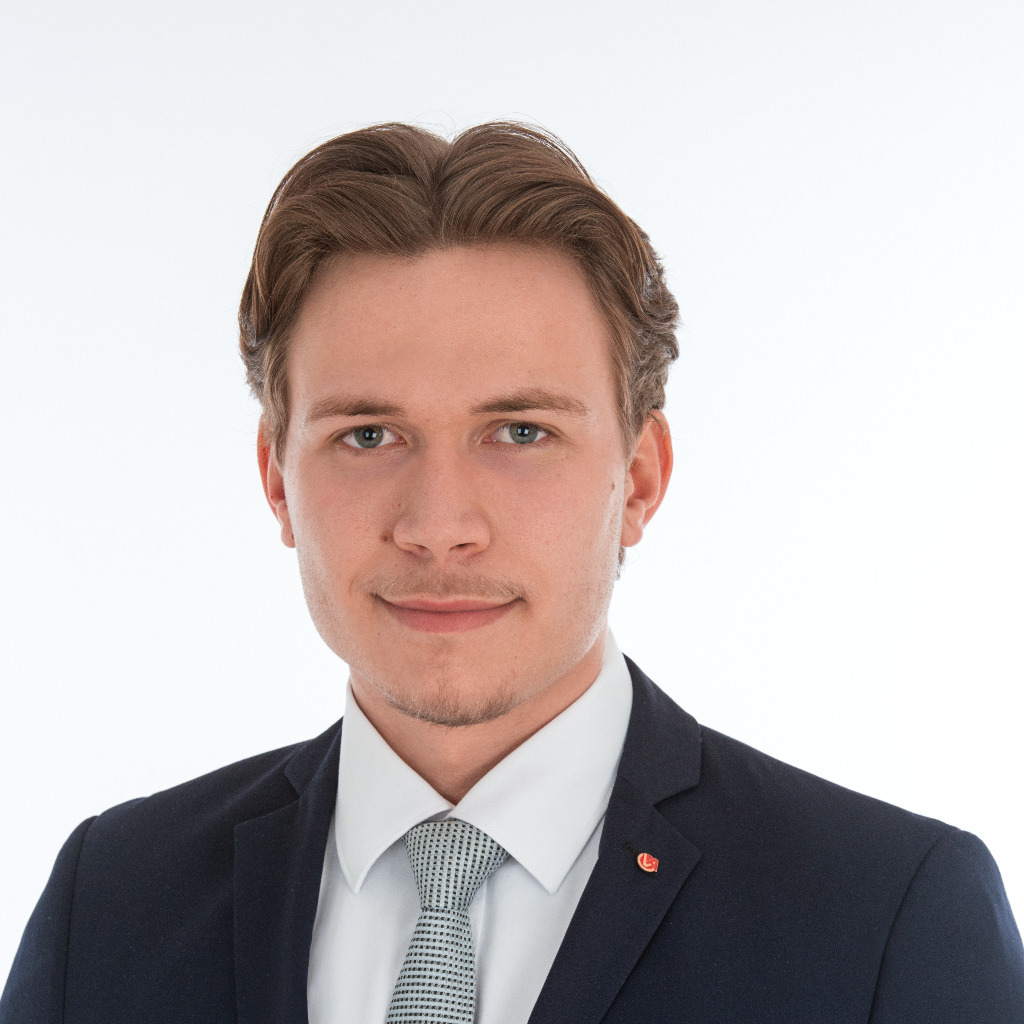 Moritz Lang - Konzept- & Strategierberater - Finanzhaus Ravensburg | XING