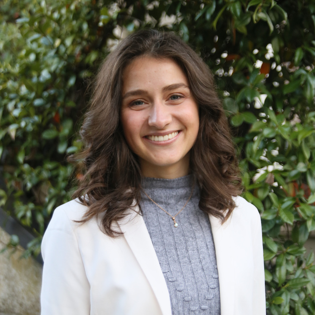 Anna Zefi - Game Mathematician - MERKUR GROUP | XING