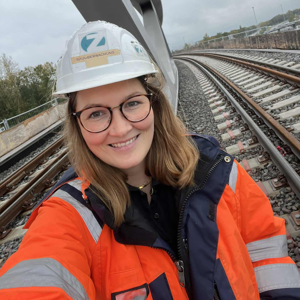 Ing. Julia Paul - Projektsteuerung und Bauüberwachung - ZETCON ...