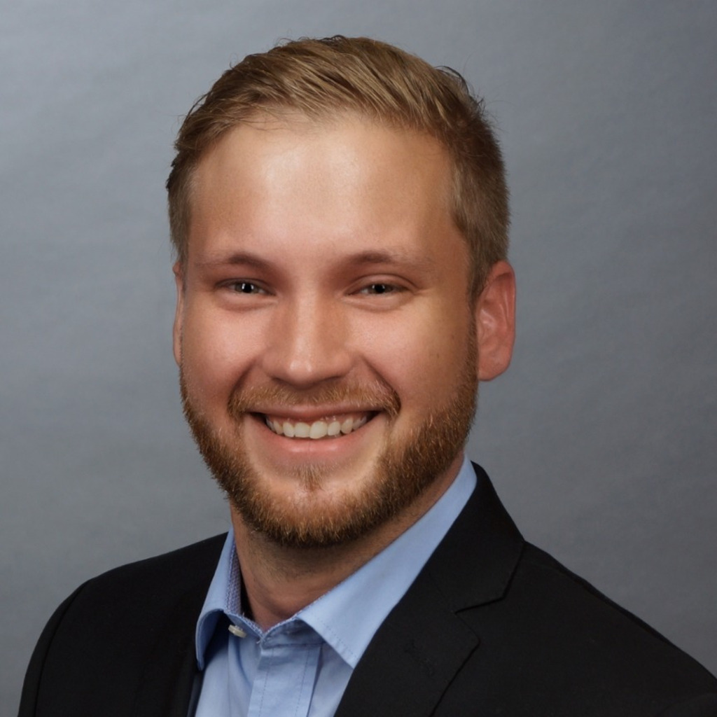 René Ritter - Leiter Service - {} | XING