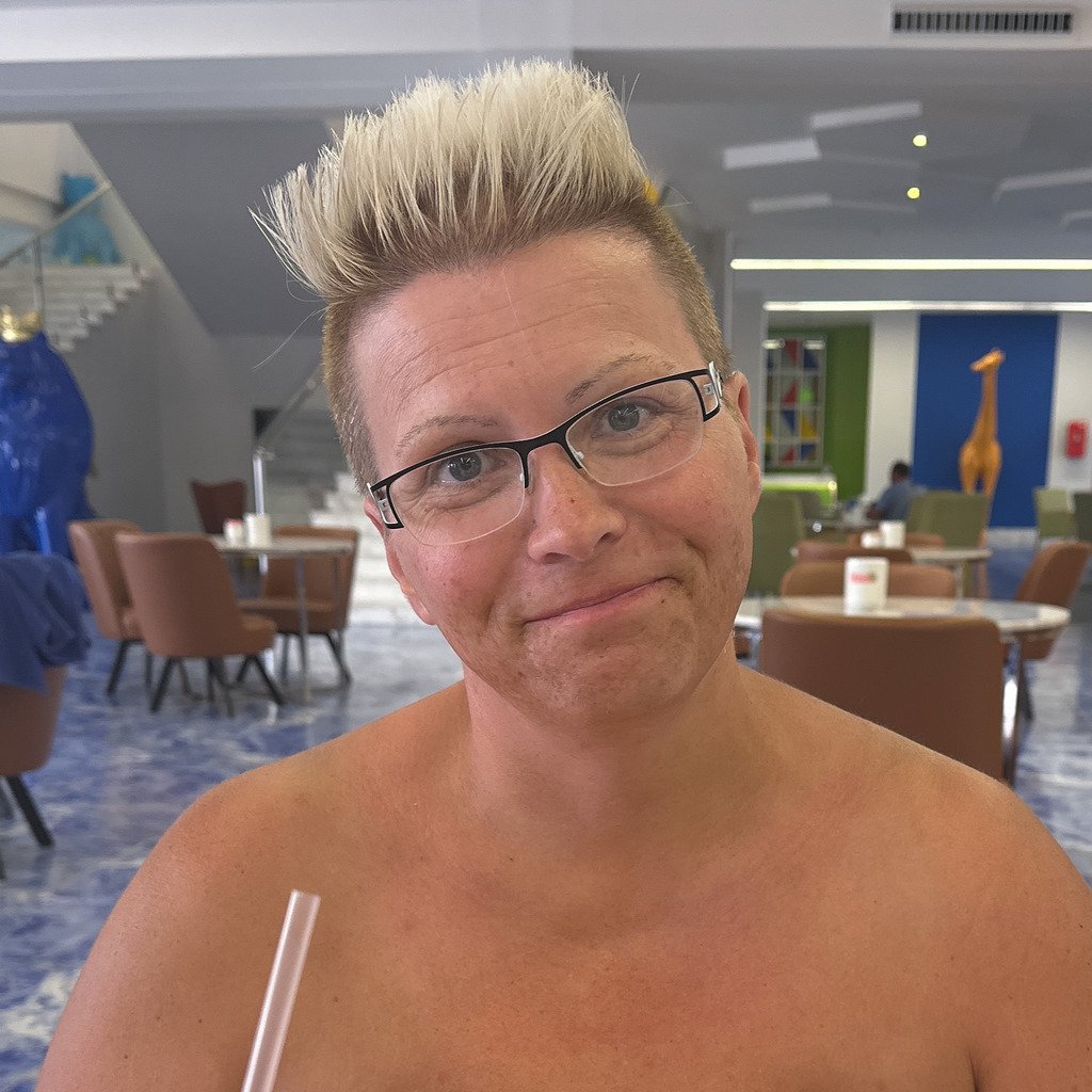 Mirjam Frank - Wohnbereichsleitung - BRK Seniorenzentrum | XING