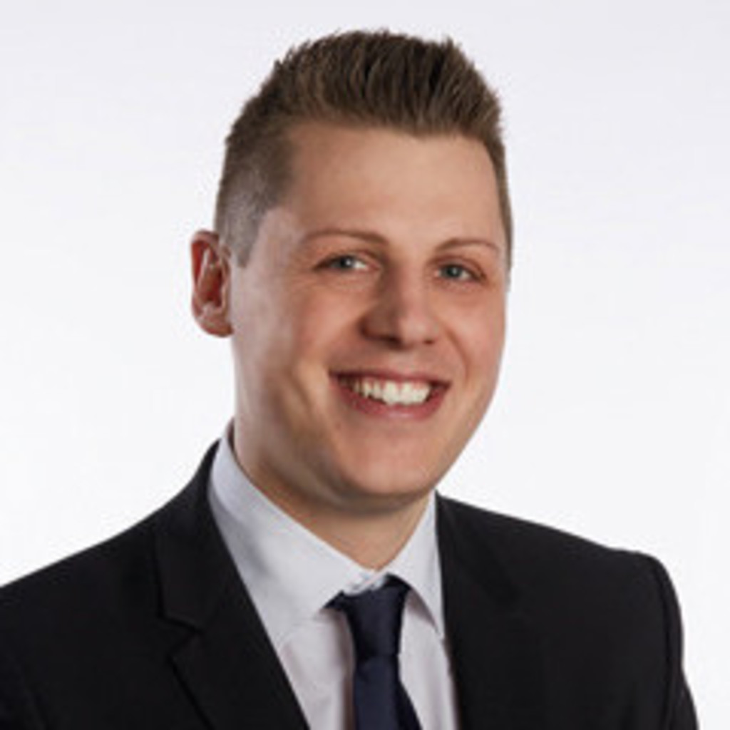 Michael Bachmann - Teamleiter Individuelle Kundenbetreuung - FNZ ...