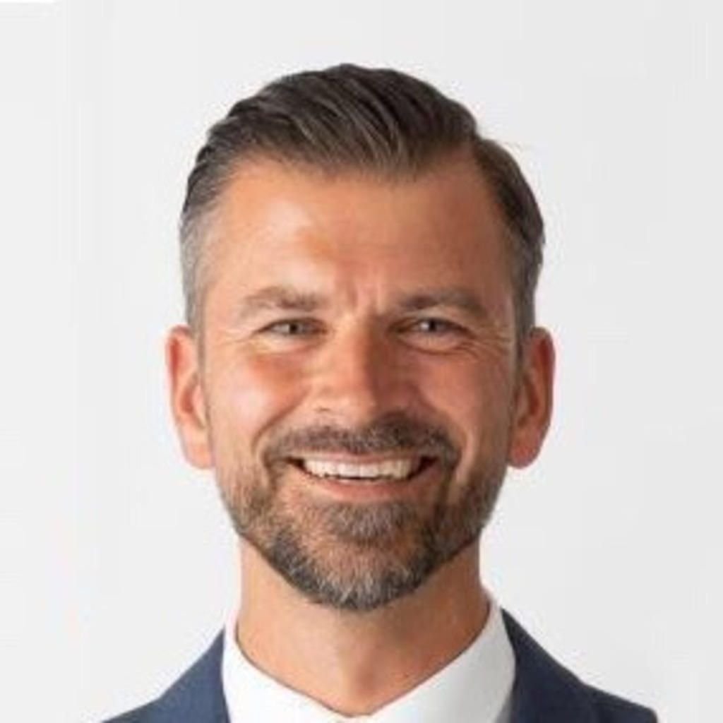 Tim Ament - Leiter Corporate Media - Brose Fahrzeugteile SE & Co ...