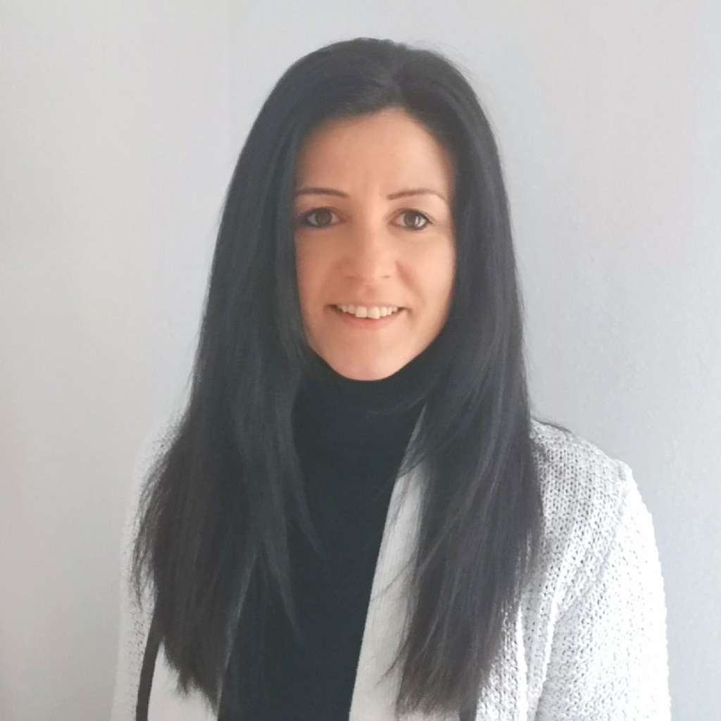 Julia Rauh - Teamleitung & Ausbildungsleitung Gewinnung & Bindung ...