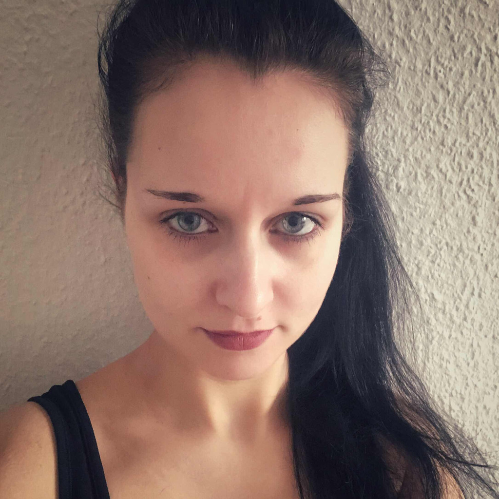 Diana Pohl's Instagram, Twitter & Facebook on IDCrawl