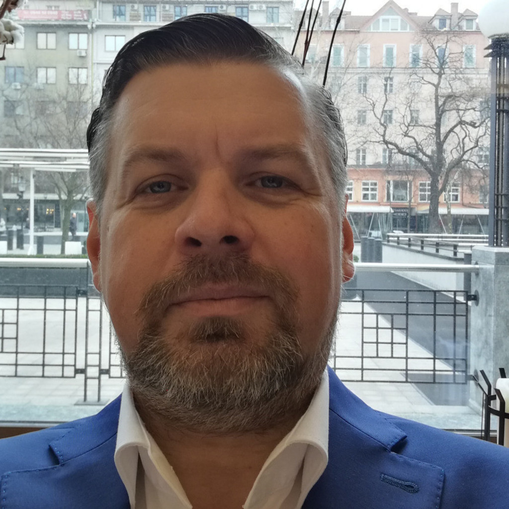 Mag. Peter Drobny - CEO - Falcon.deals | XING