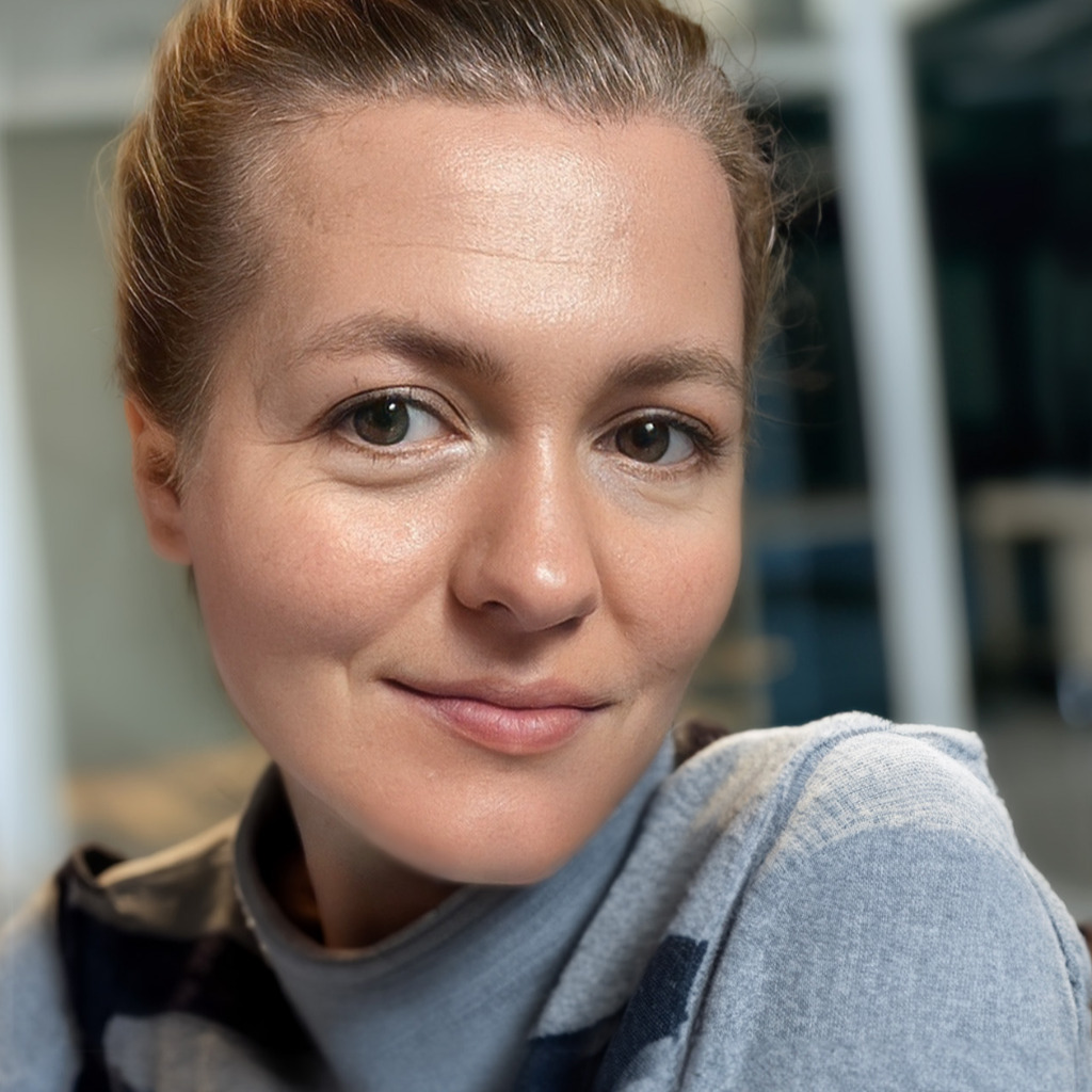 Annette Victoria Schneider - Senior Art Direktorin - Pahnke GmbH & Co ...