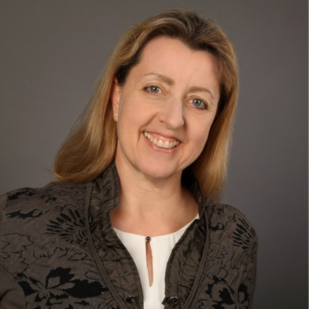 Regina Novak - Produktmanagement MA Lighting - Lightpower GmbH | XING