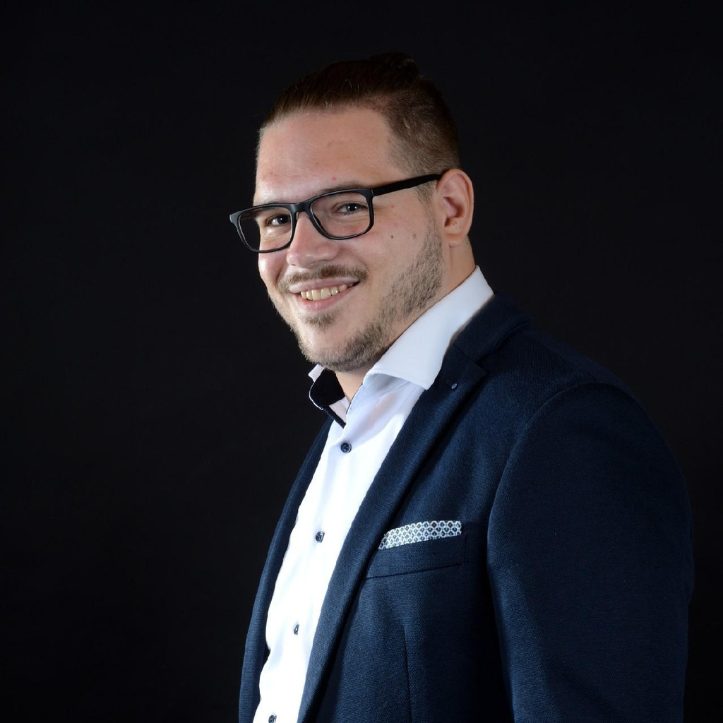 Lucas John - E-Commerce Kaufmann - Herzog GmbH & Co. KG | XING