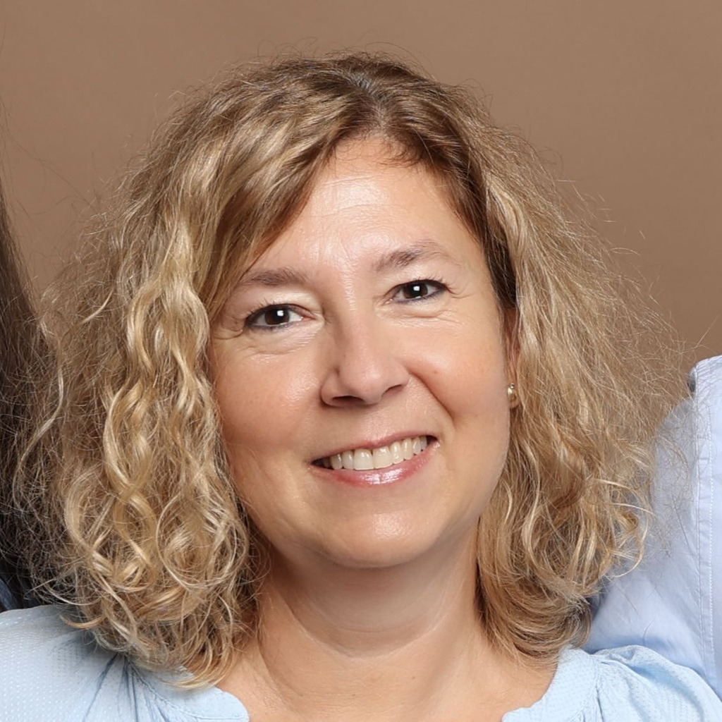 Alexandra Moser's Instagram, Twitter & Facebook on IDCrawl