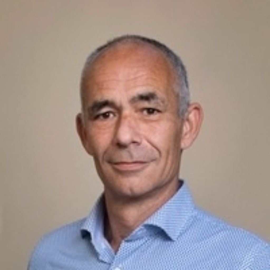 Philippe De Clercq - Manager - Q-Systems bvba | XING