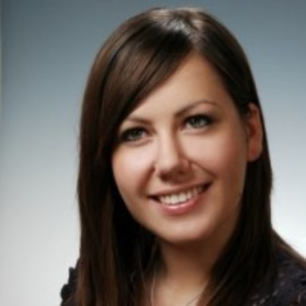 Paula Gozdalik - Recruiter EMEA - Phenom People | XING