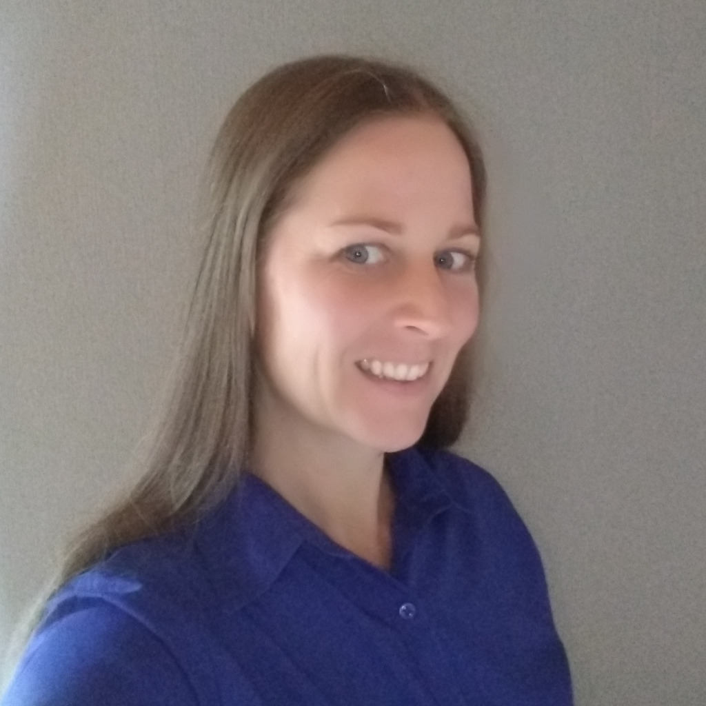 Stephanie Hook's Instagram, Twitter & Facebook on IDCrawl