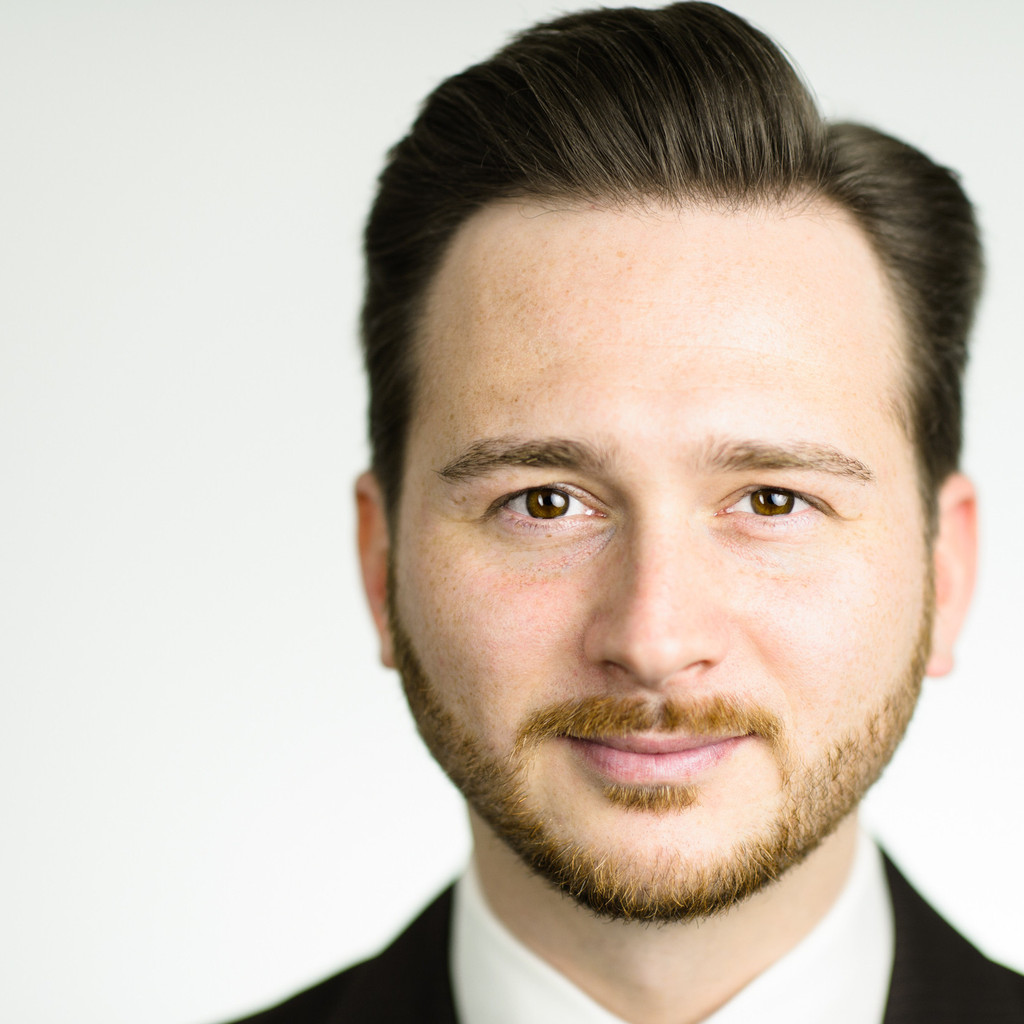 Sascha Wolf - Founder & CEO - Enzo | XING