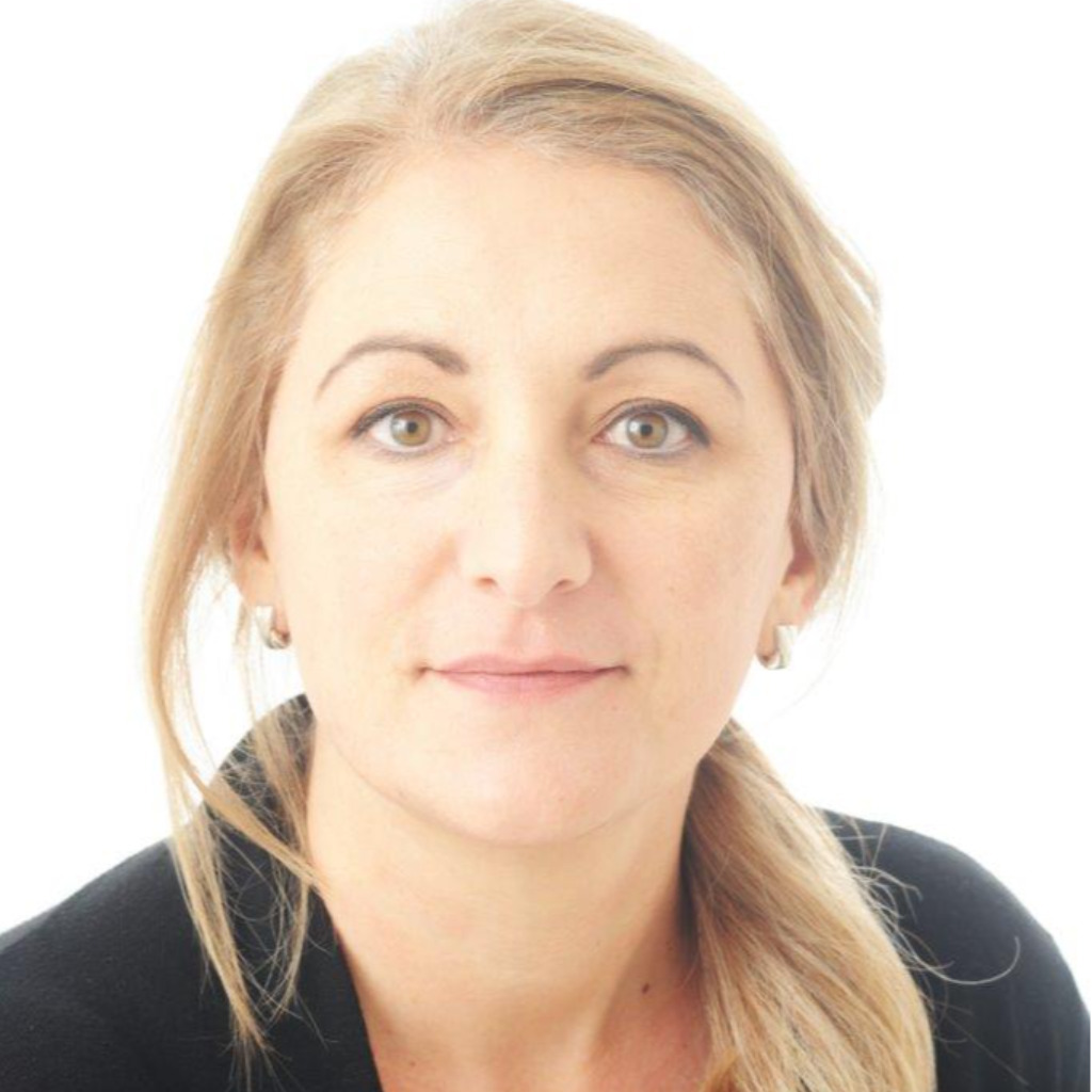 Alexandra Becker - Senior Assistant - PATRIZIA GrundInvest ...