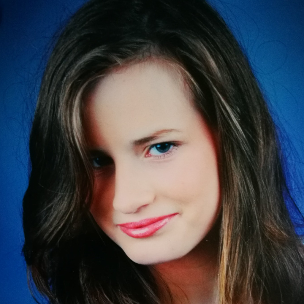 Kim Herrmann's Instagram, Twitter & Facebook on IDCrawl