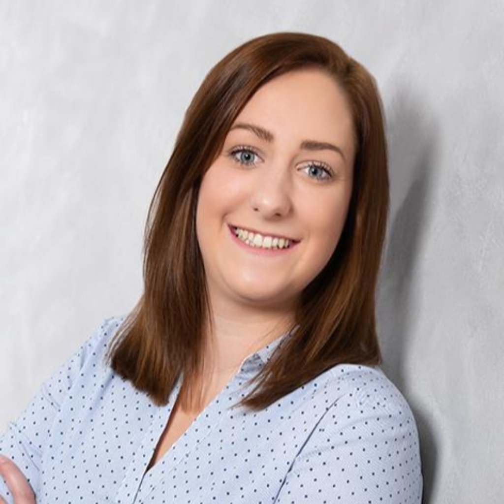 Anna-Lisa Raab - B.A. Pflege/Pflegemanagement - Hochschule Esslingen | XING