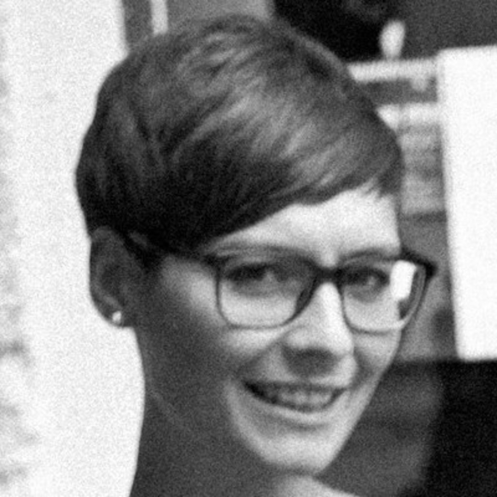 Janine Seidenader - Grafikerin - Janine Seidenader, Grafikerin | XING