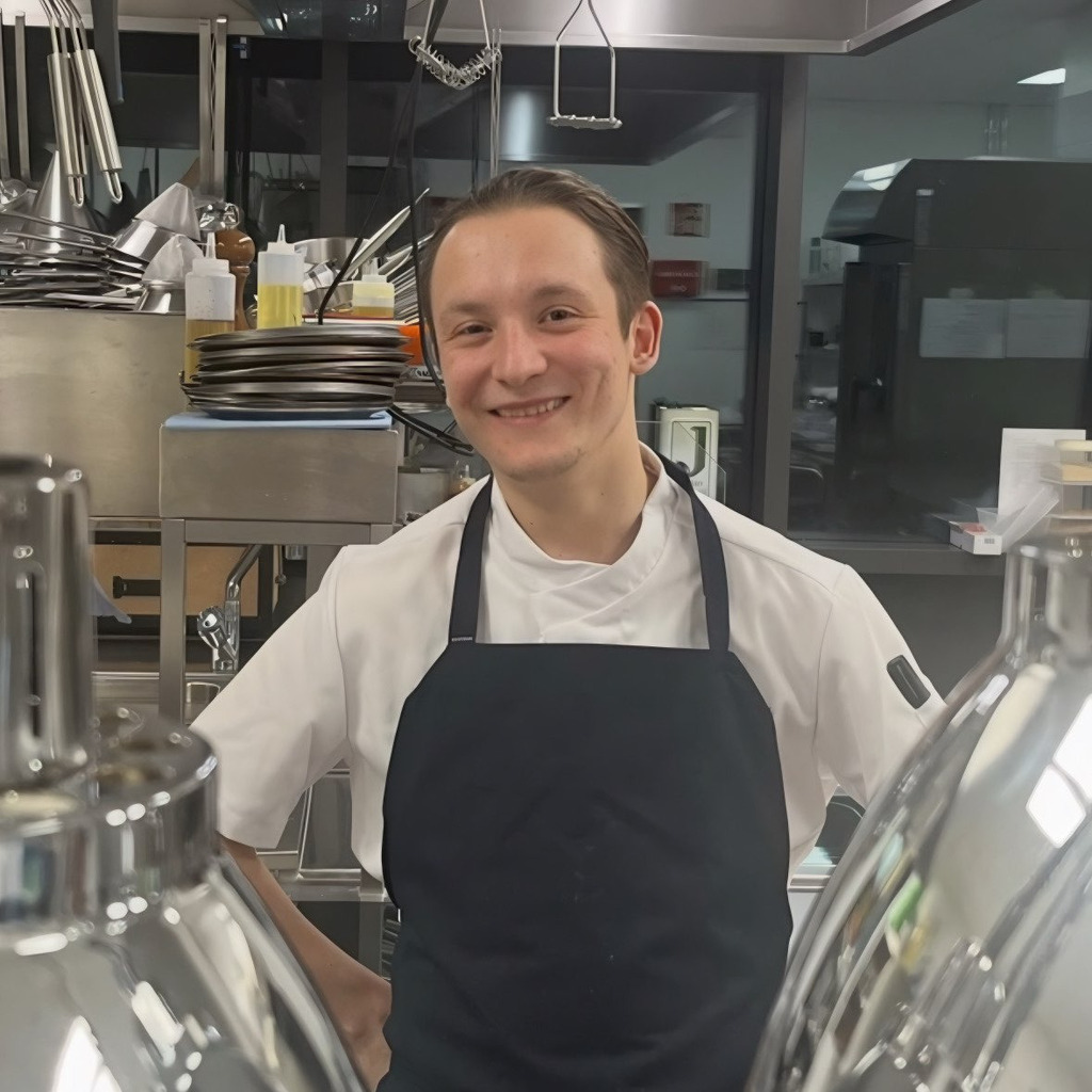 Felix Jonas Bickel - Auszubildender Koch - Hotel Louis C. Jacob | XING