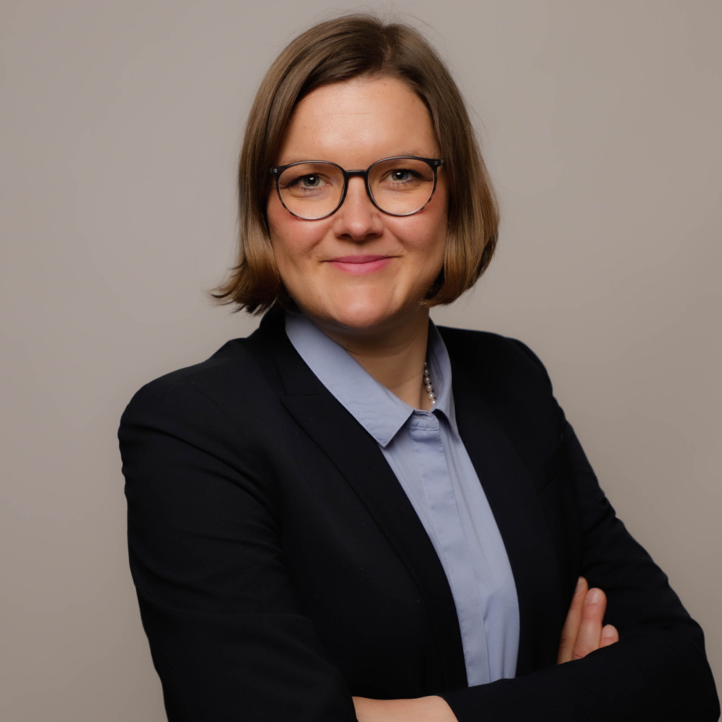 Ina Claussen - Produktmanagerin Energieversorgung - Bau- und ...