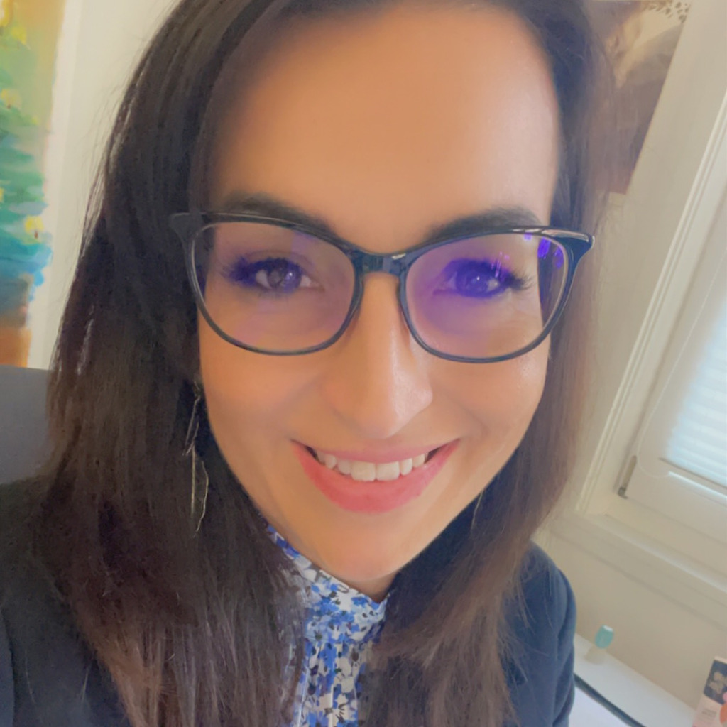 Bianca Novak's Instagram, Twitter & Facebook on IDCrawl