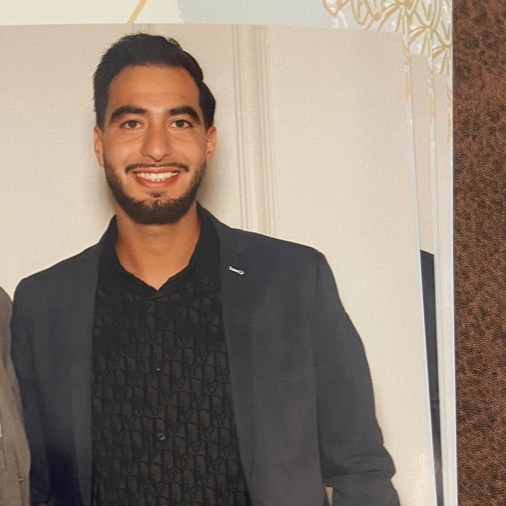 Onur Seckin - Industriemechaniker - Phoenix Contact Gruppe | XING