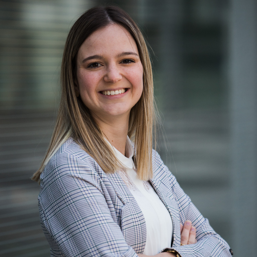 Laura Kotter - Werkstudentin - Human Resources and Social Affairs ...