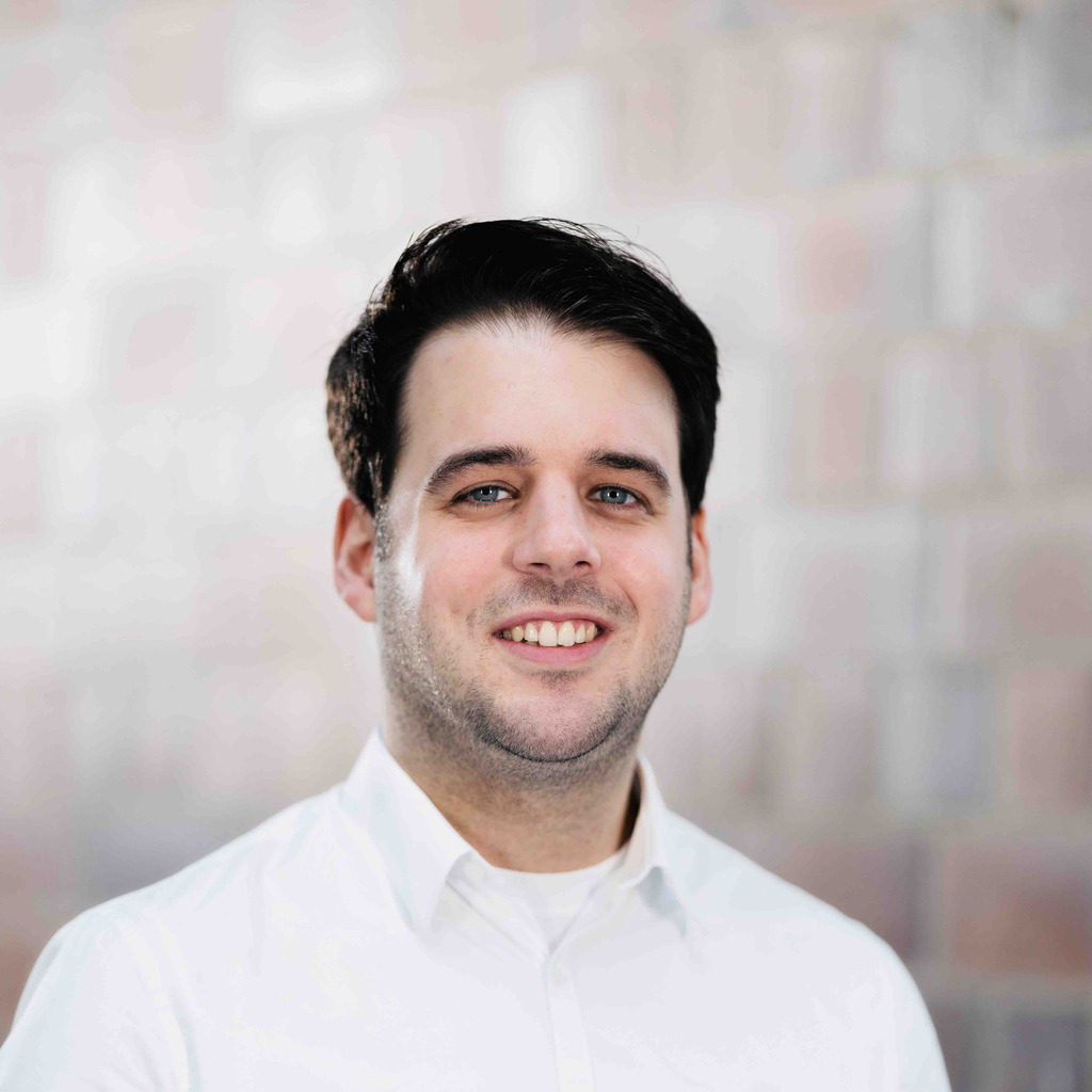 René Reimann - Anwendungsentwickler - AES Aircraft Elektro/Elektronik ...