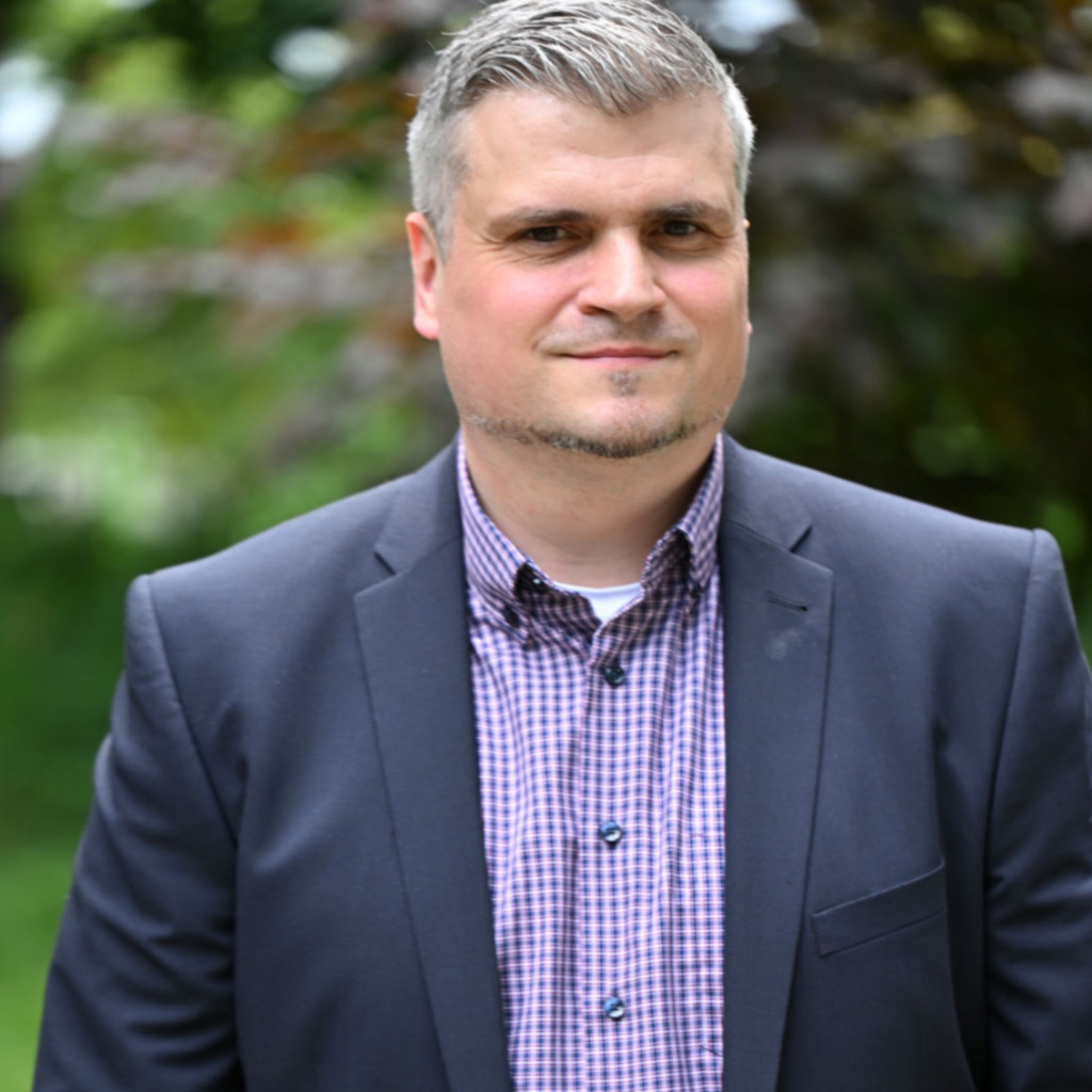 dean haacker - Groß- Außenhandelskaufmann - Walter Kluxen GmbH | XING